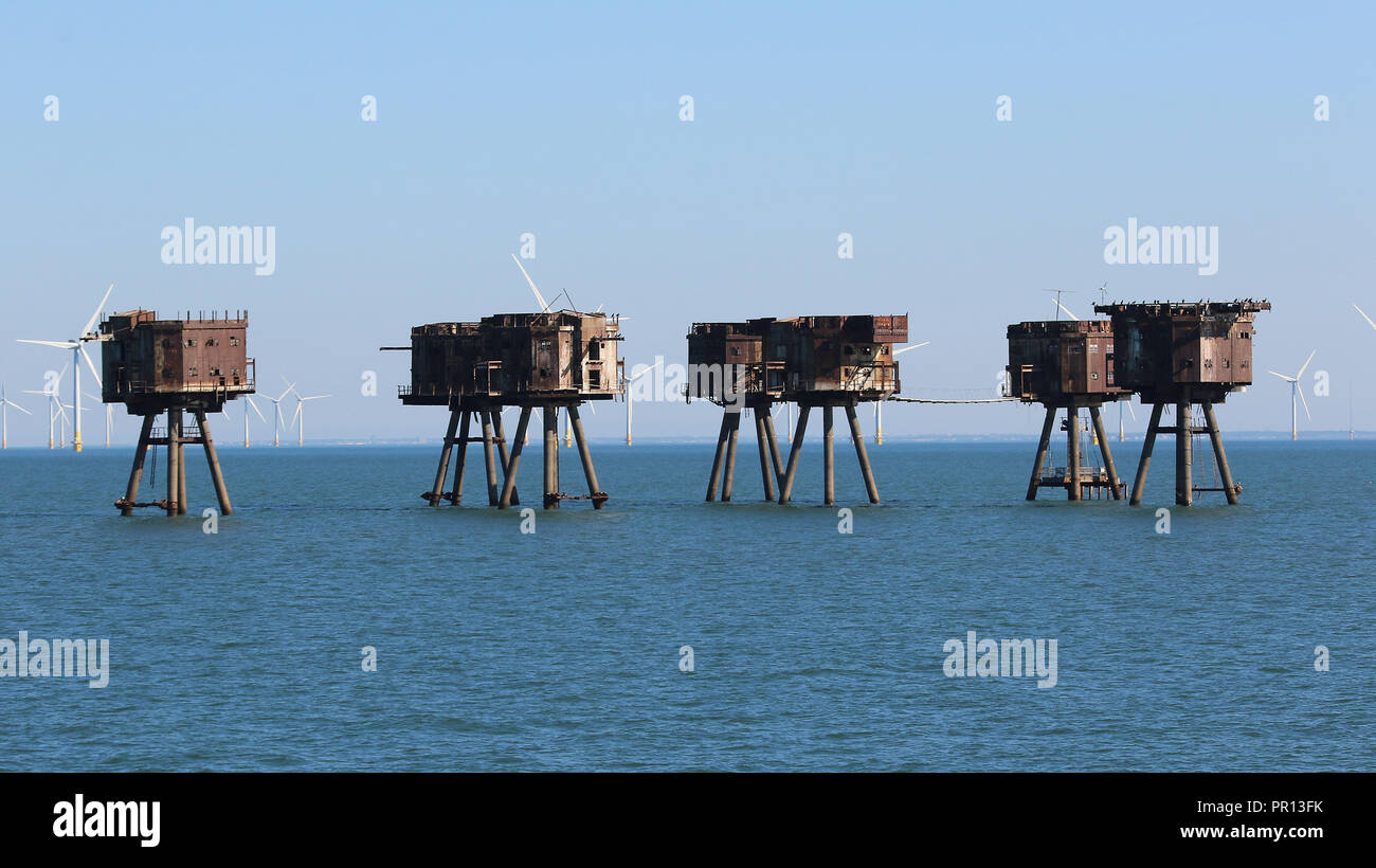Red Sands Fort, London Array Offshore Windfarm, Onboard Paddle Steamer ...
