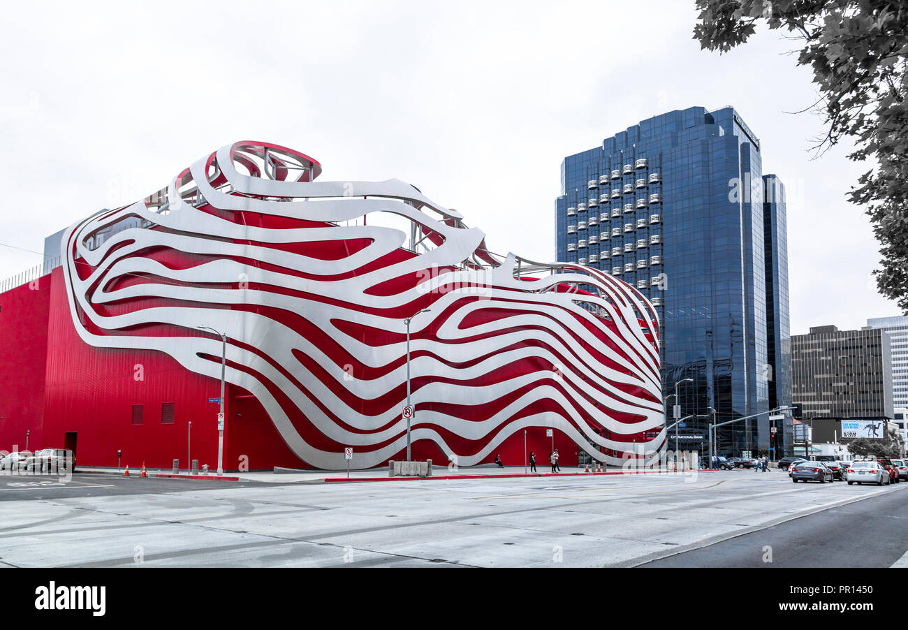Petersen automotive museum los angeles hi-res stock photography and ...