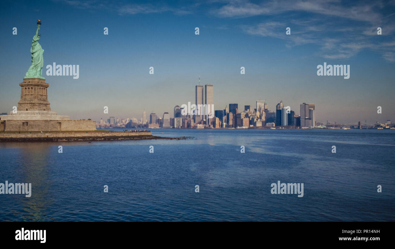 World trade center new york 1992 hi-res stock photography and images ...