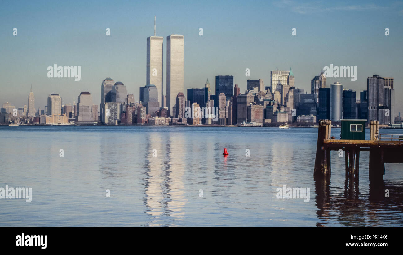 World trade center new york 1992 hi-res stock photography and images ...