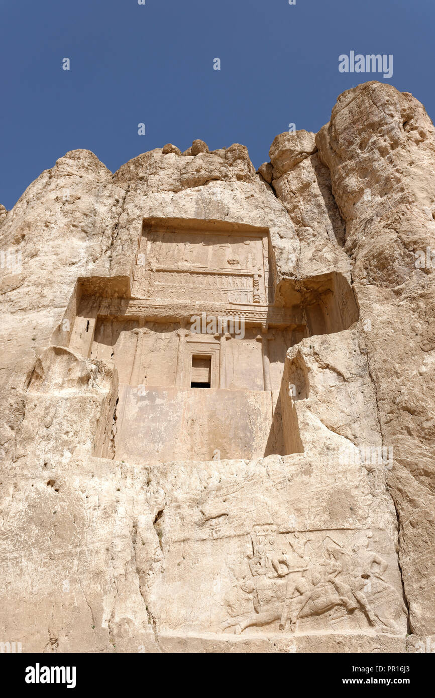 Tomb of darius i hi-res stock photography and images - Alamy