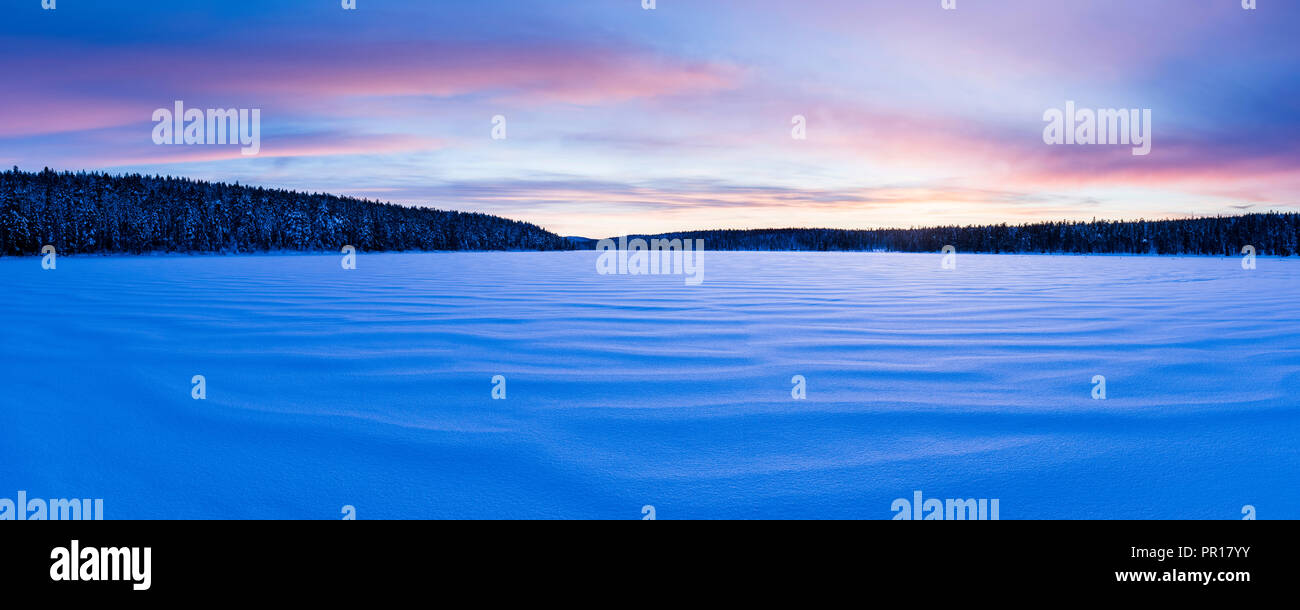 Lapland frozen lake finland hi-res stock photography and images - Alamy