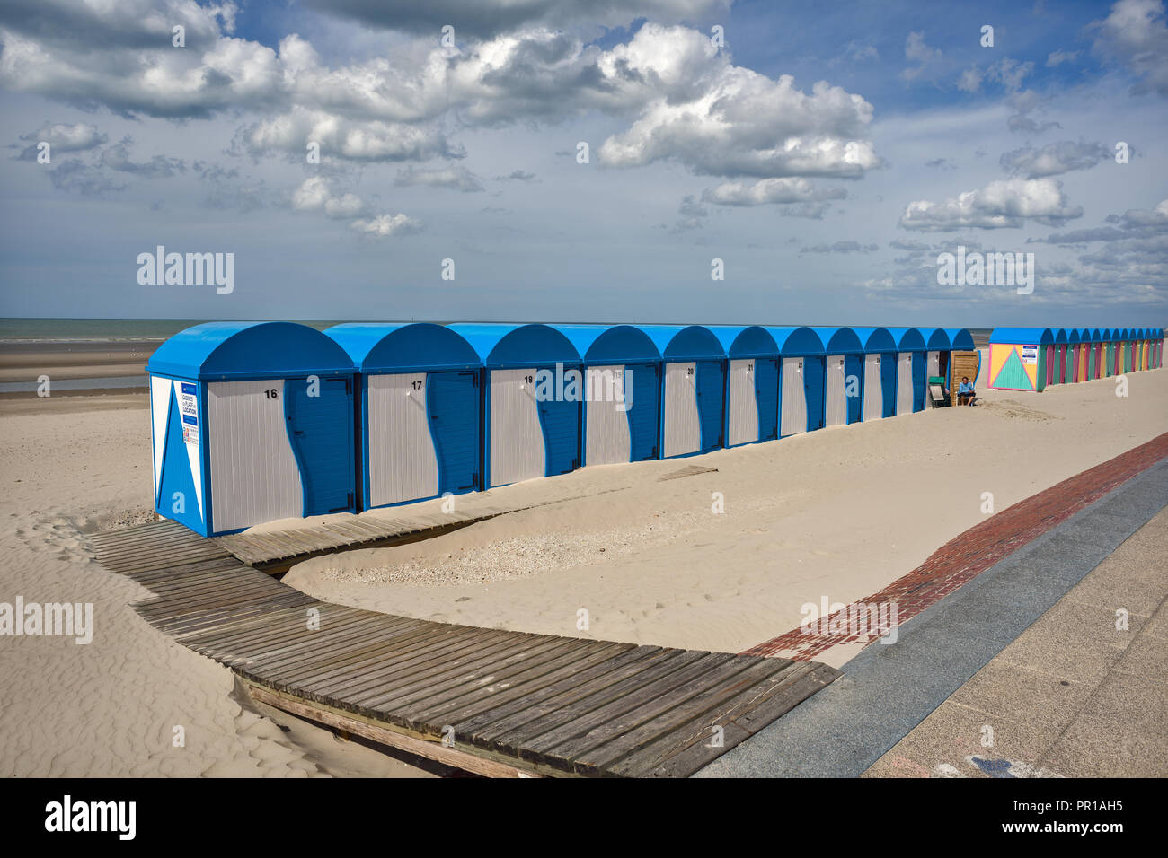 Dunkirk Beach High Resolution Stock Photography and Images - Alamy