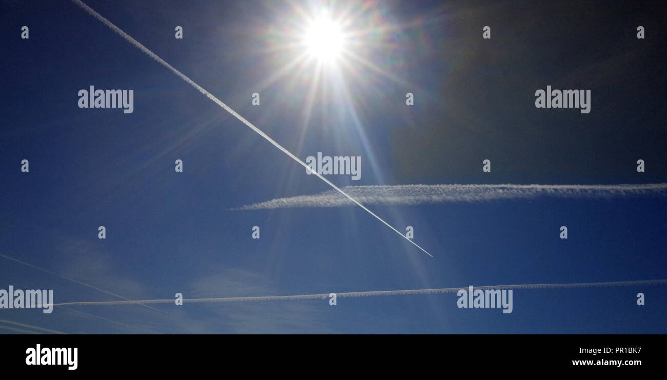 Chemical trail hi-res stock photography and images - Alamy