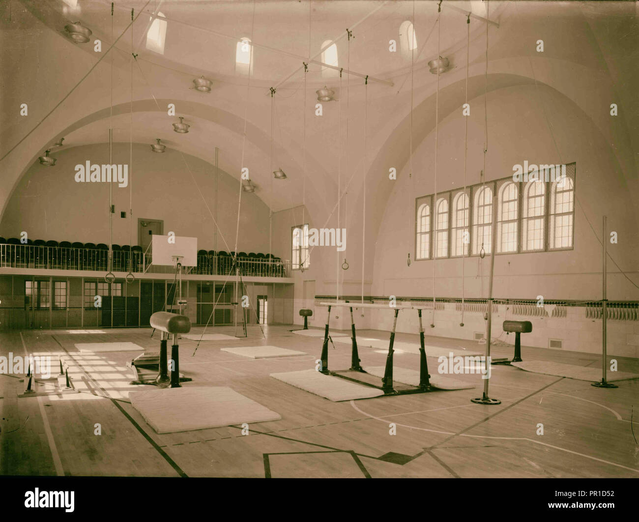 Y m c a gymnasium hi-res stock photography and images - Alamy