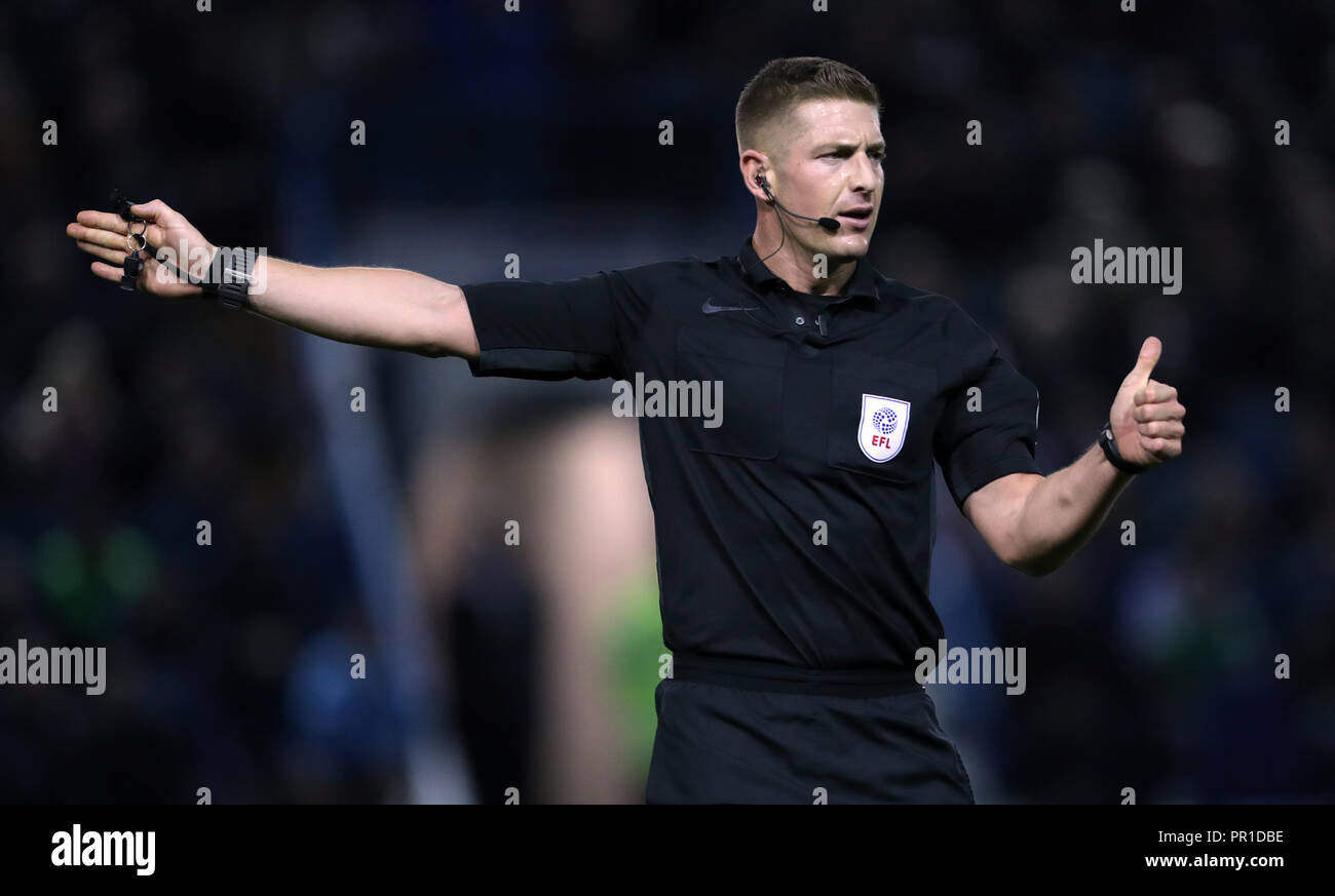 Robert jones referee hi-res stock photography and images - Alamy