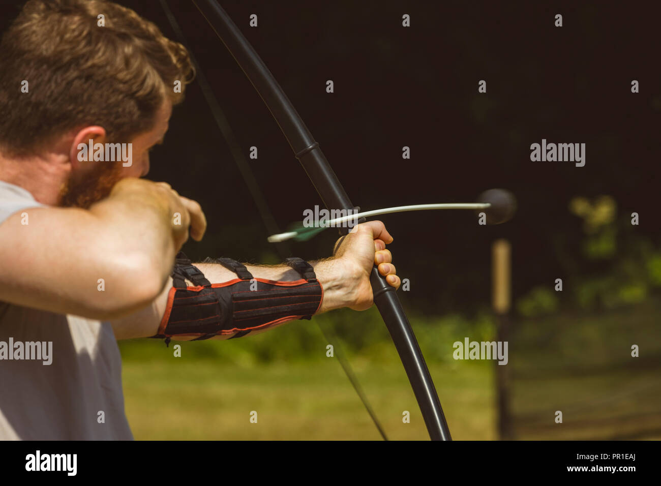 Man archery hi-res stock photography and images - Alamy