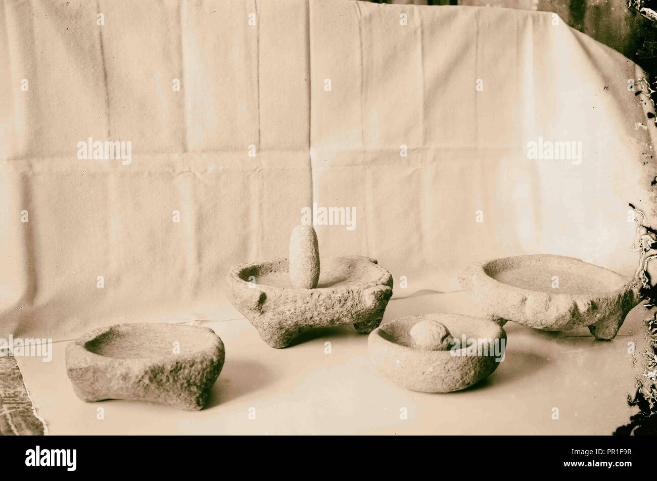 Stone objects hi-res stock photography and images - Alamy