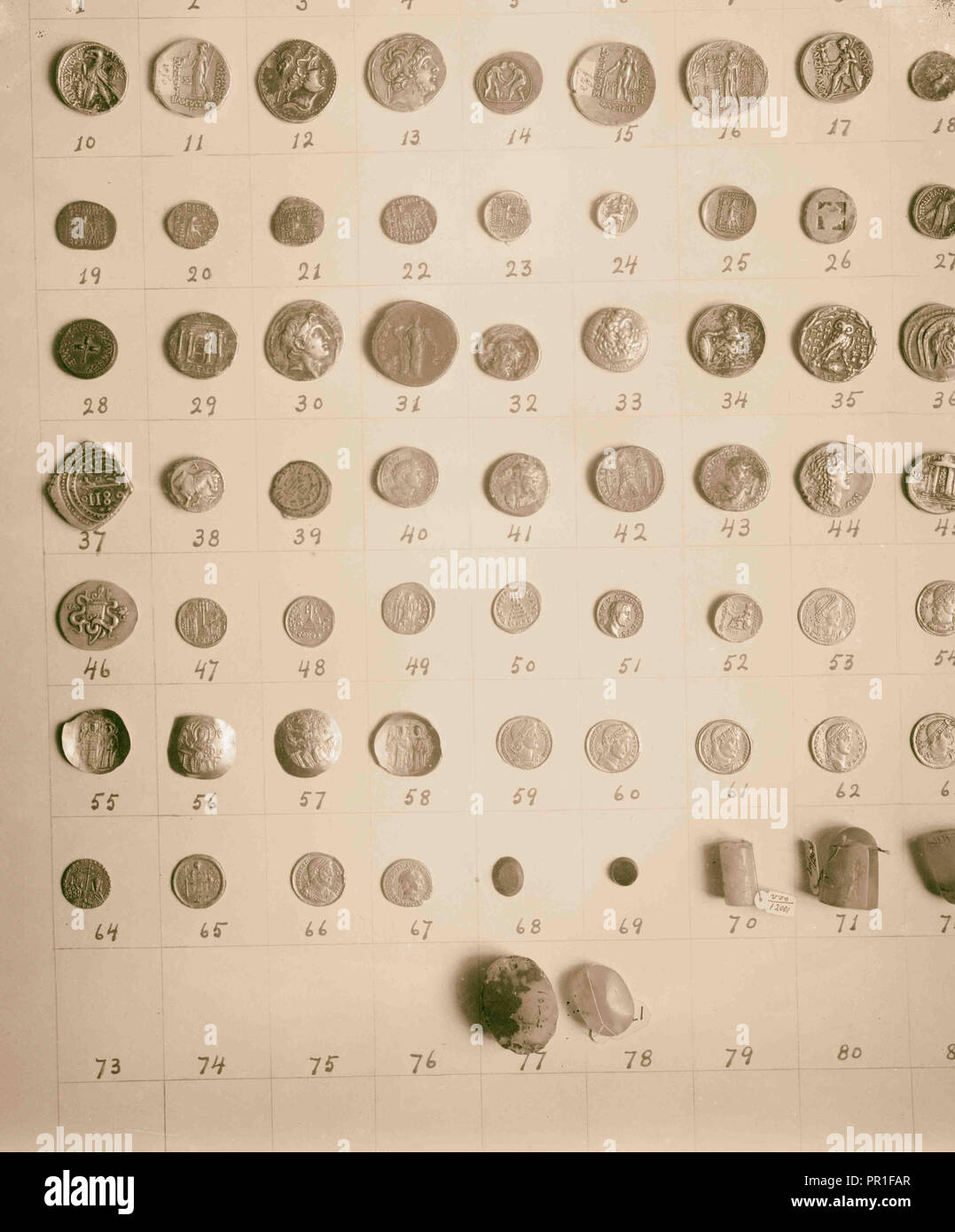 Ancient middle east coins hi-res stock photography and images - Alamy