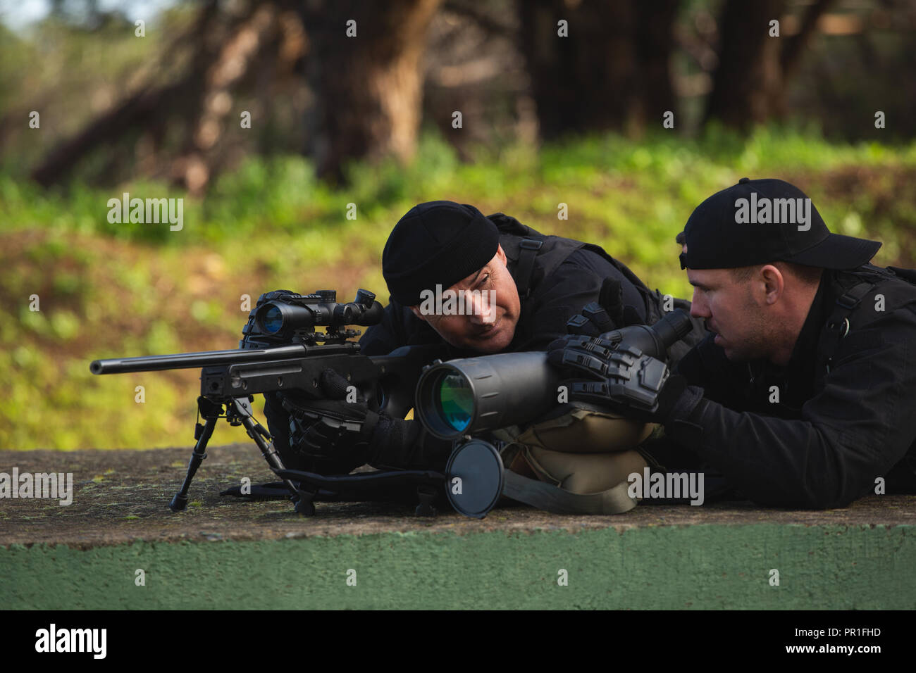Military soldiers training during military training Stock Photo - Alamy