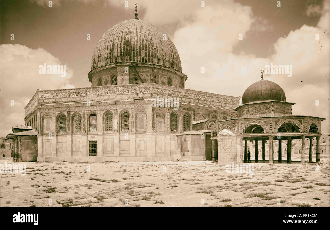 Dome of the Rock (close) showing Dome of the Chain 1934, Jerusalem ...