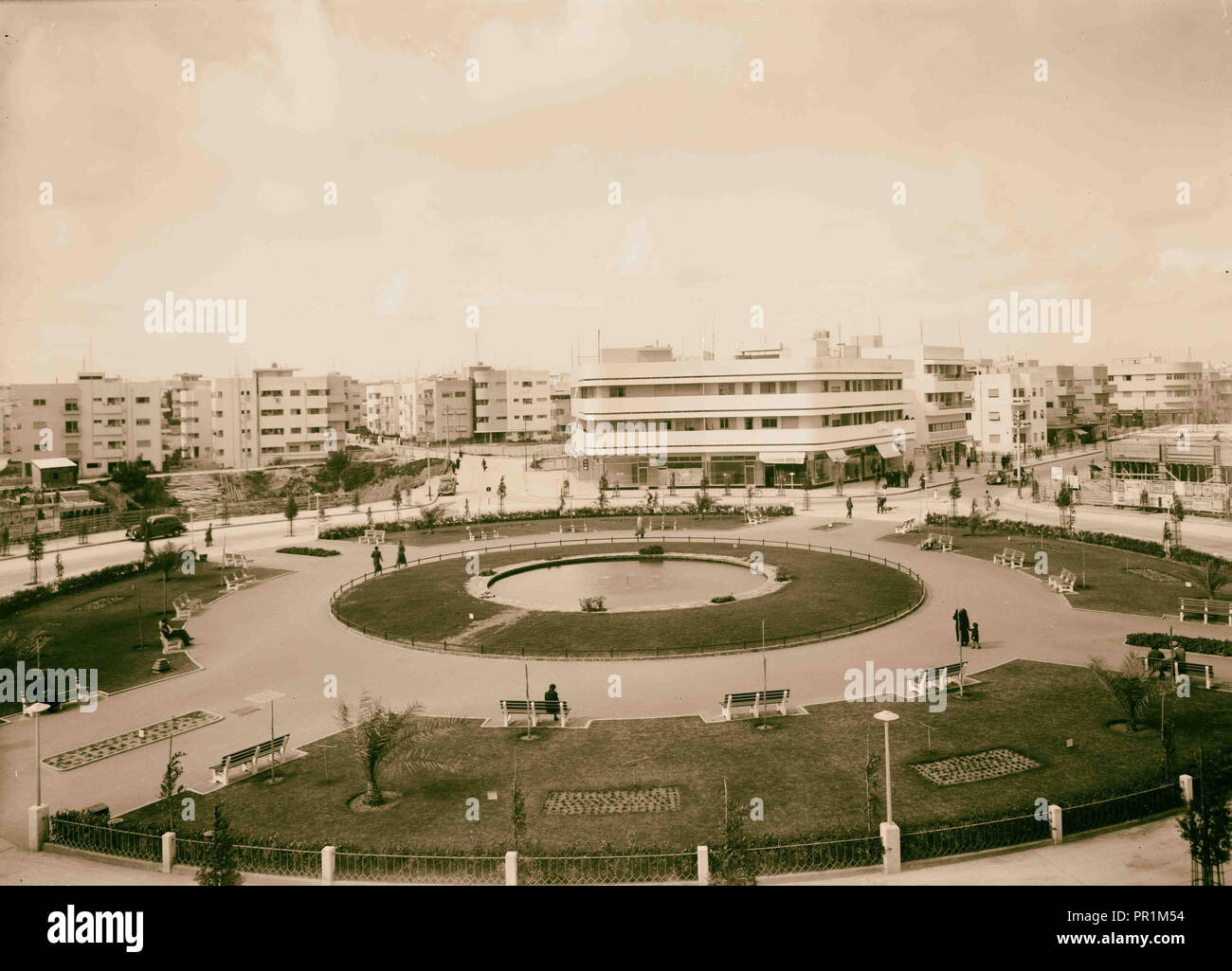 Tel Aviv. Dizengoff Circle from the south. 1934, Israel, Tel Aviv Stock ...