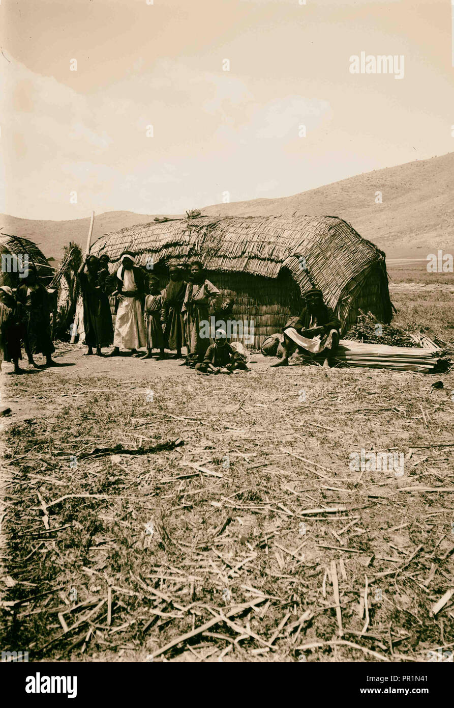Papyrus tent hi-res stock photography and images - Alamy