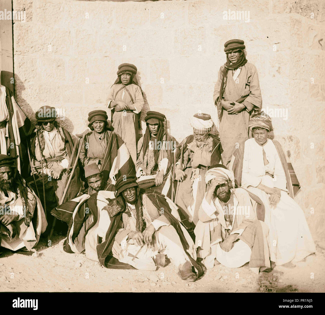 Lepers seated hi-res stock photography and images - Alamy