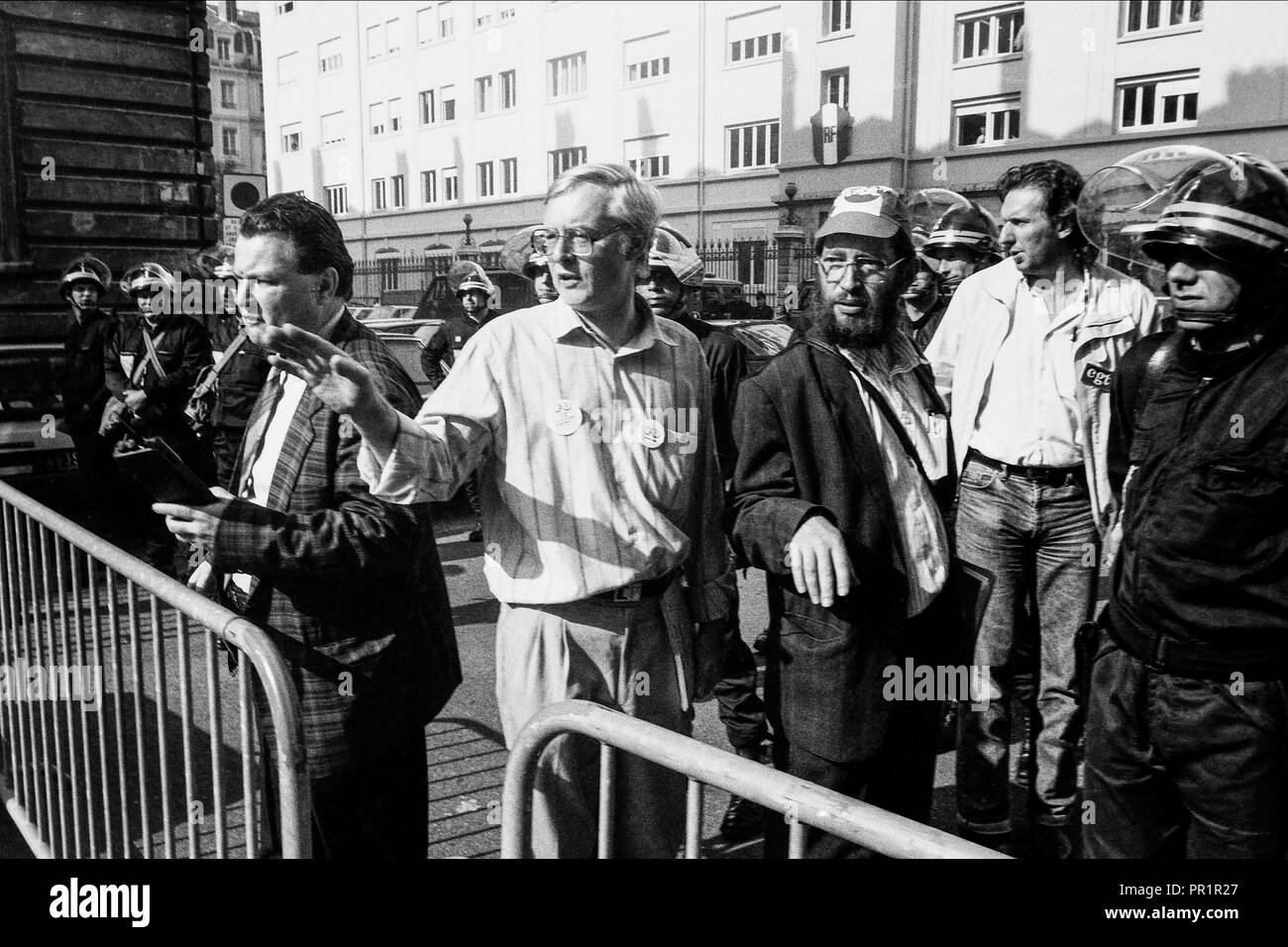 EDF employees demonstrate for Public Service defense, Lyon, France ...
