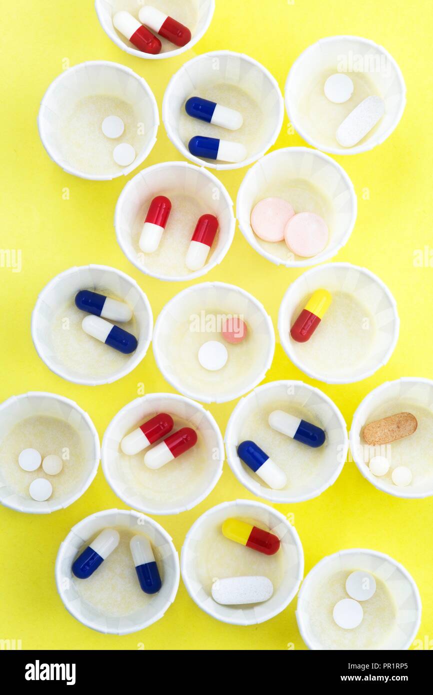 Medicine paper hi-res stock photography and images - Alamy