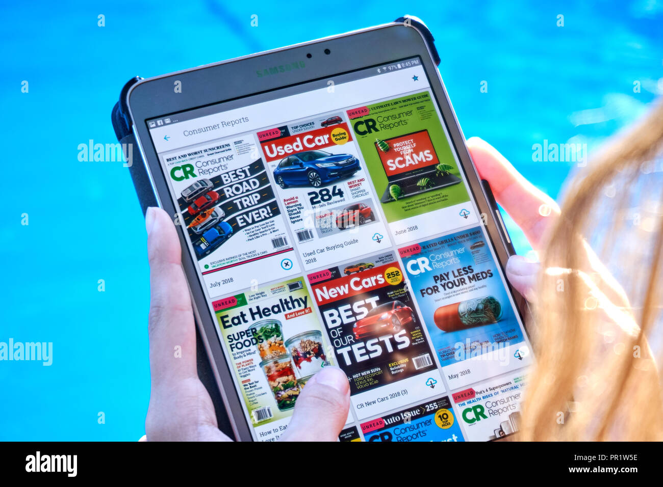 Consumer report magazines hi-res stock photography and images - Alamy
