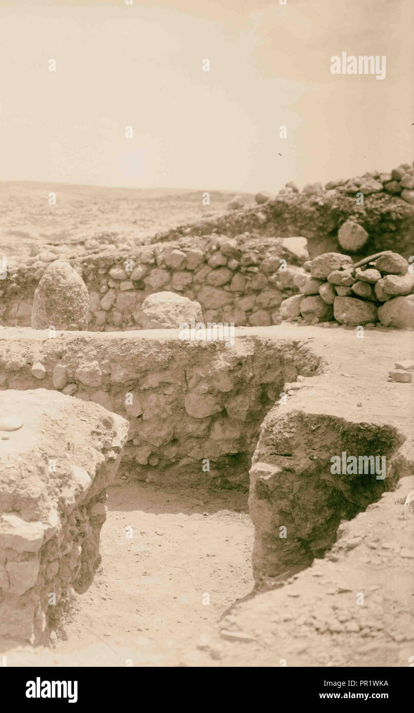 Tell Beit Mirsim. 1926, Israel, Debir, Extinct city Stock Photo - Alamy
