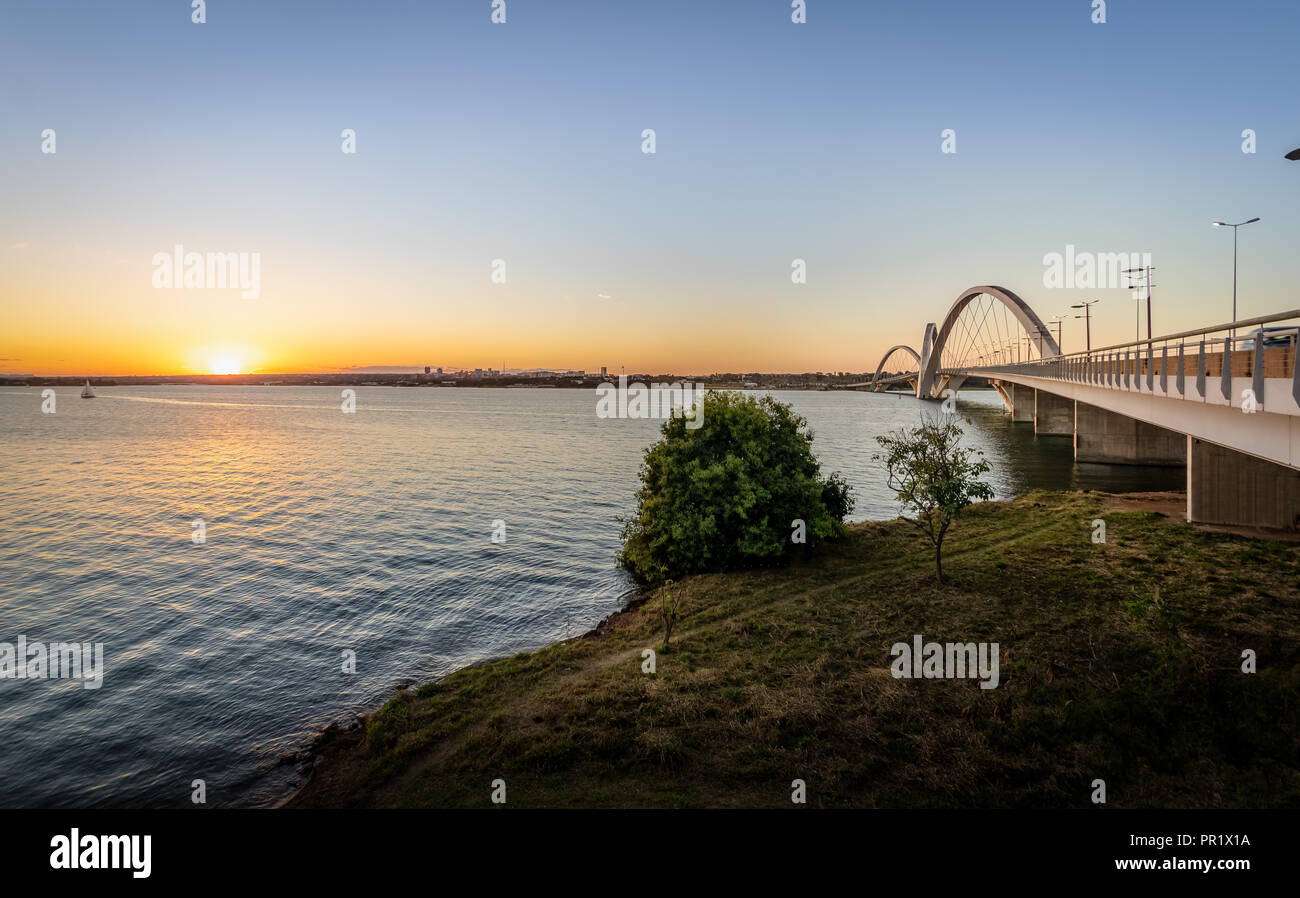 Brasilia bridge dawn hi-res stock photography and images - Alamy