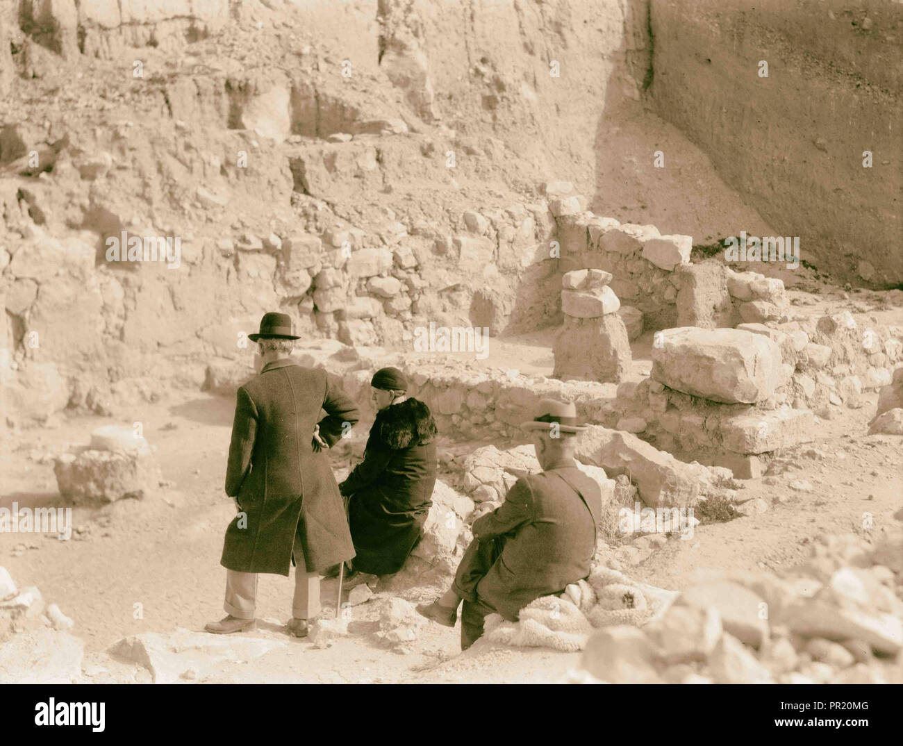 Tel Deweir (Lachish). Sanctuary XVIII-XIX dyn[asty] temple. Masked by ...