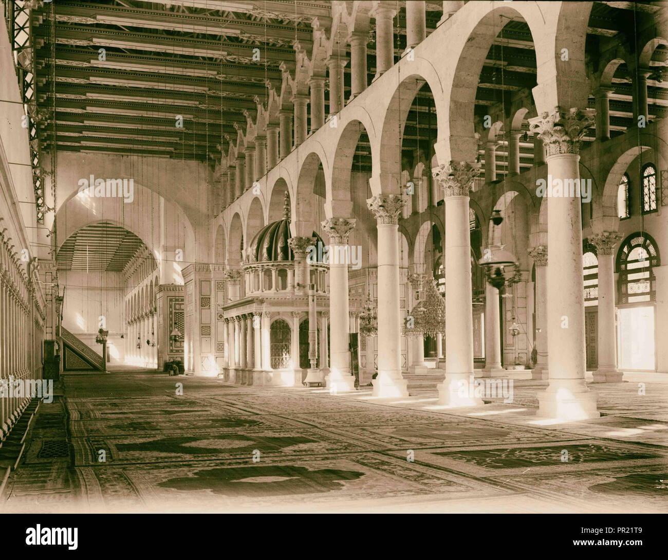 Damascus. The Ommayad Mosque. Mosque interior general view, south aisle ...