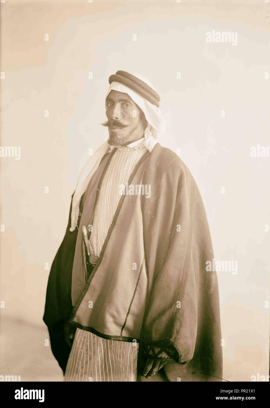 Aref el Aref & Bedouin sheikhs 1934, Middle East Stock Photo - Alamy