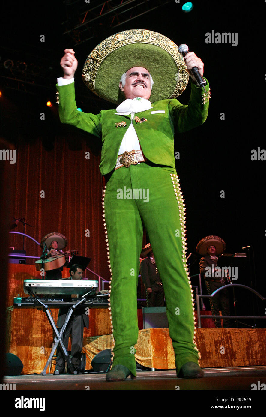 Mexican singing legend Vincente Fernandez performs in concert at the ...