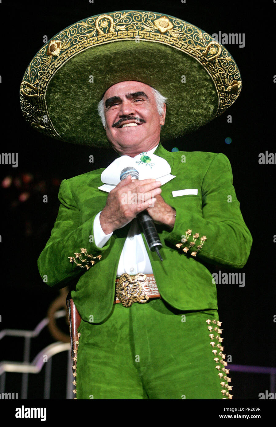 Mexican singing legend Vincente Fernandez performs in concert at the ...