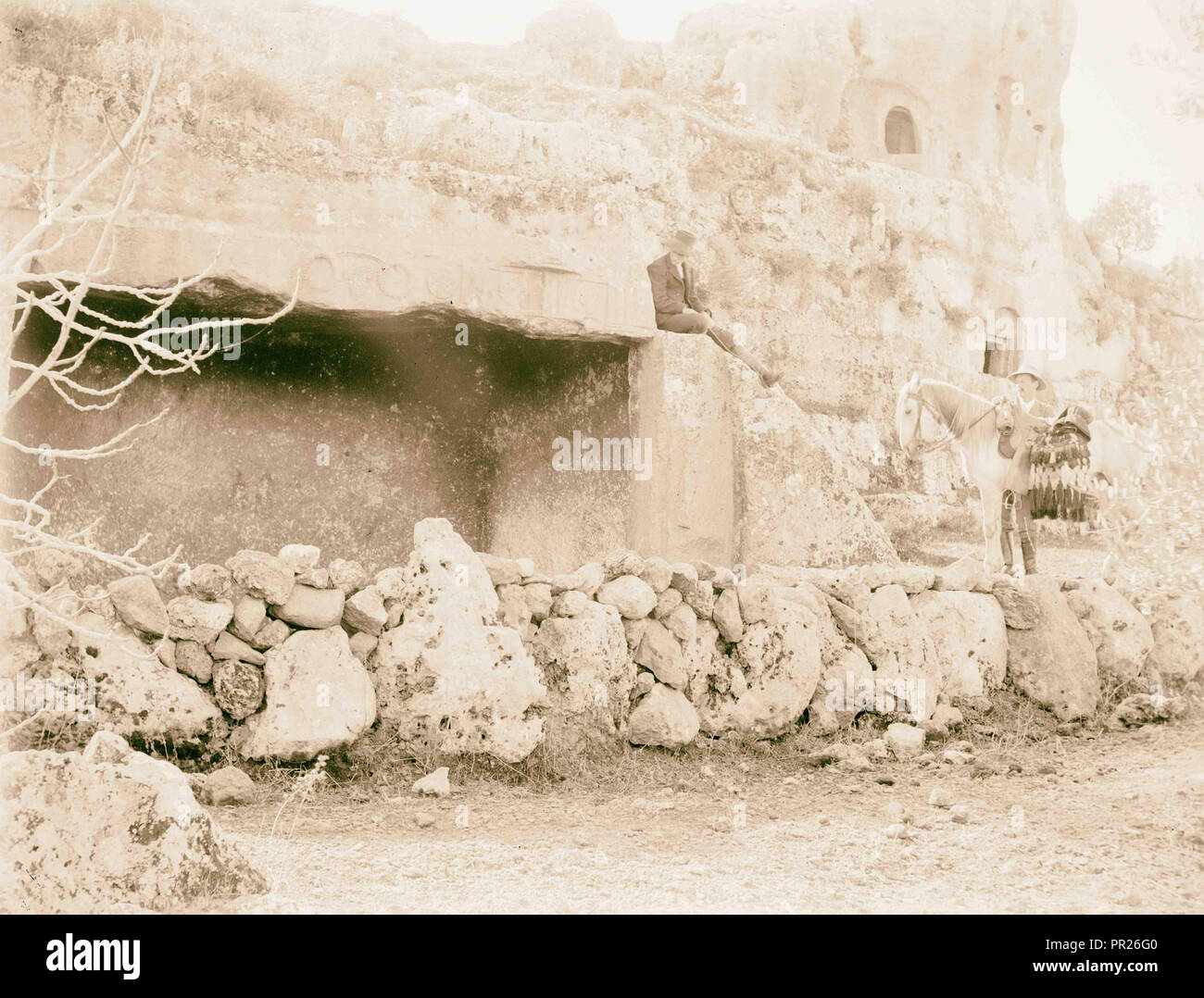 Joshuas tomb hi-res stock photography and images - Alamy