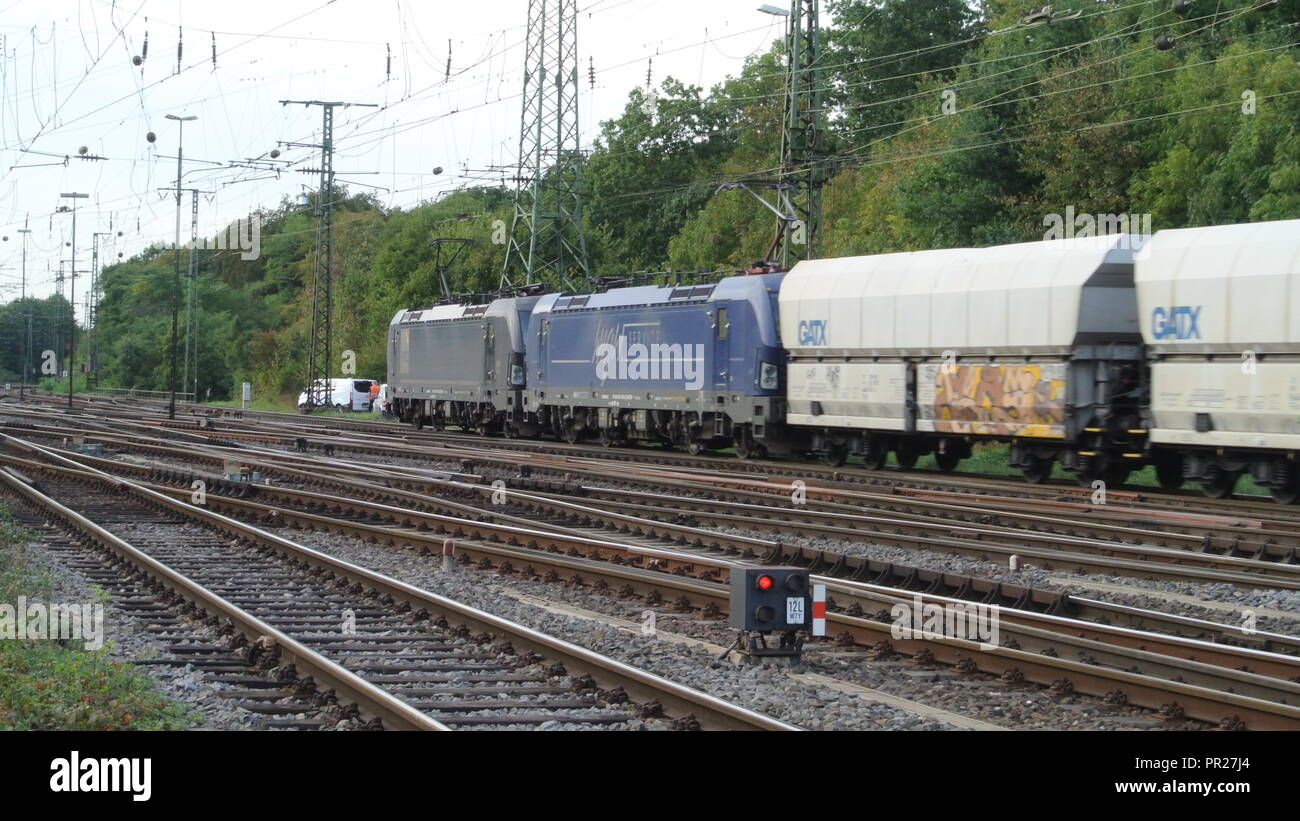 MRCE / Dispolok and Night Service Siemens Vectron pair of electric ...