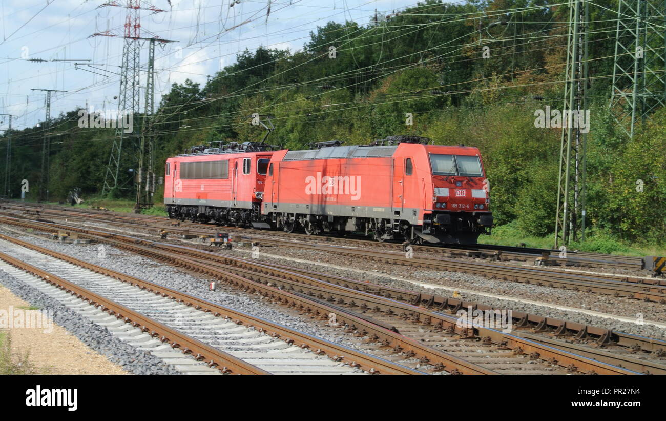 DB Class 155 (left) and DB Class 185 (right) electric locomotives at ...