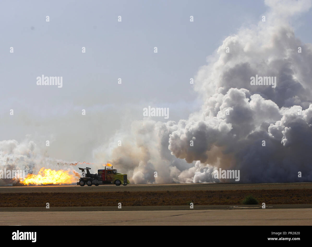 The Shockwave Jet Truck shows off its ability to run over 300 mph at ...