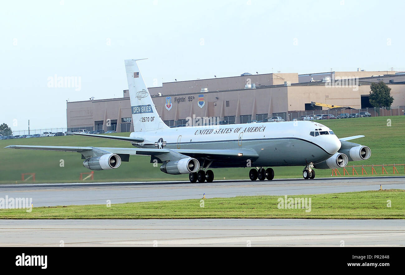 Open skies treaty hi-res stock photography and images - Alamy