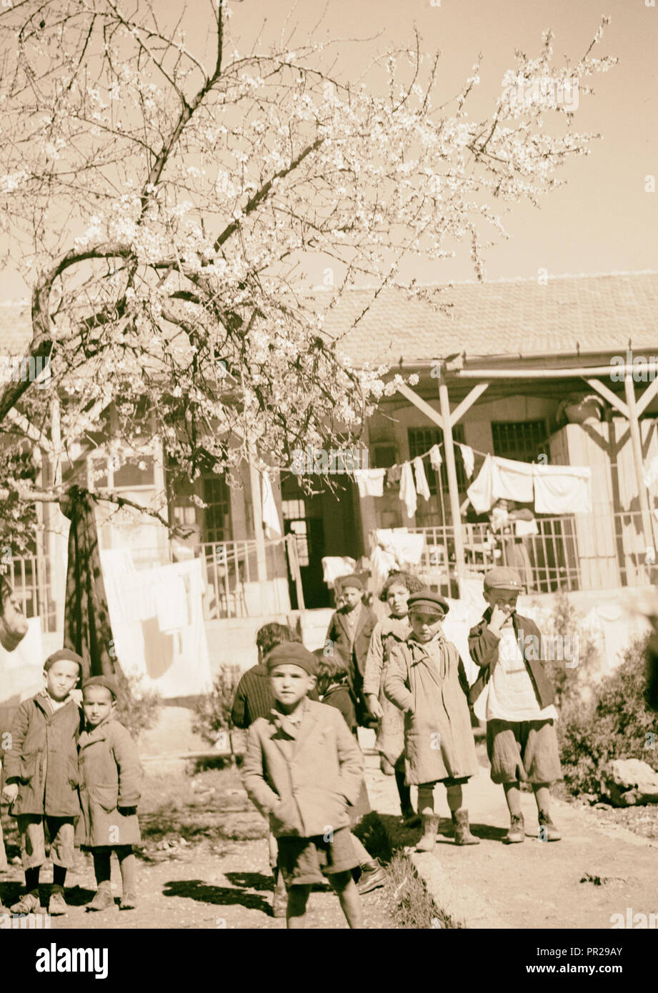 Jewish homes in tenement building, Bukharan Quarter, 1934, Jerusalem ...