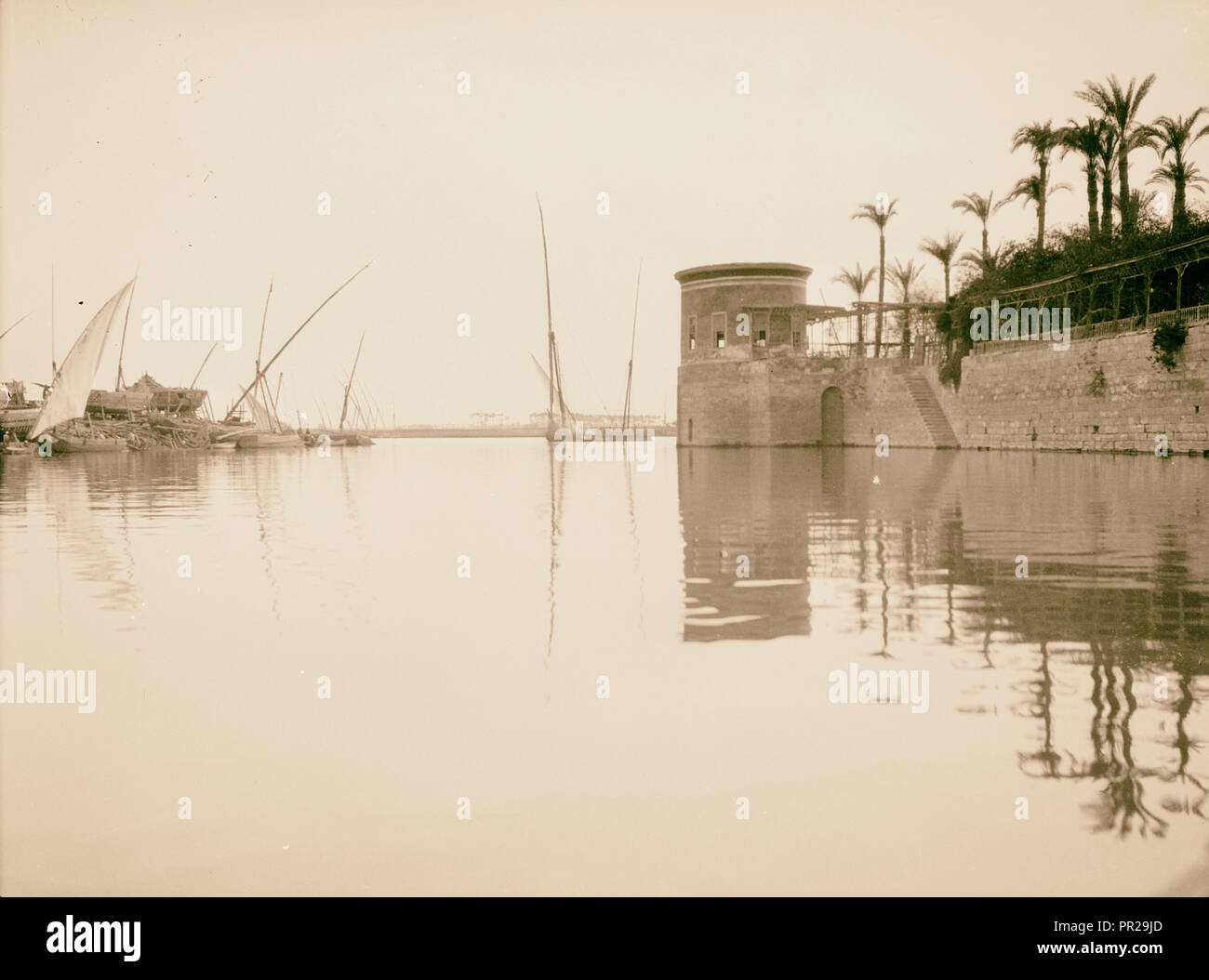 Cairo egypt scenes nile river hi-res stock photography and images - Alamy