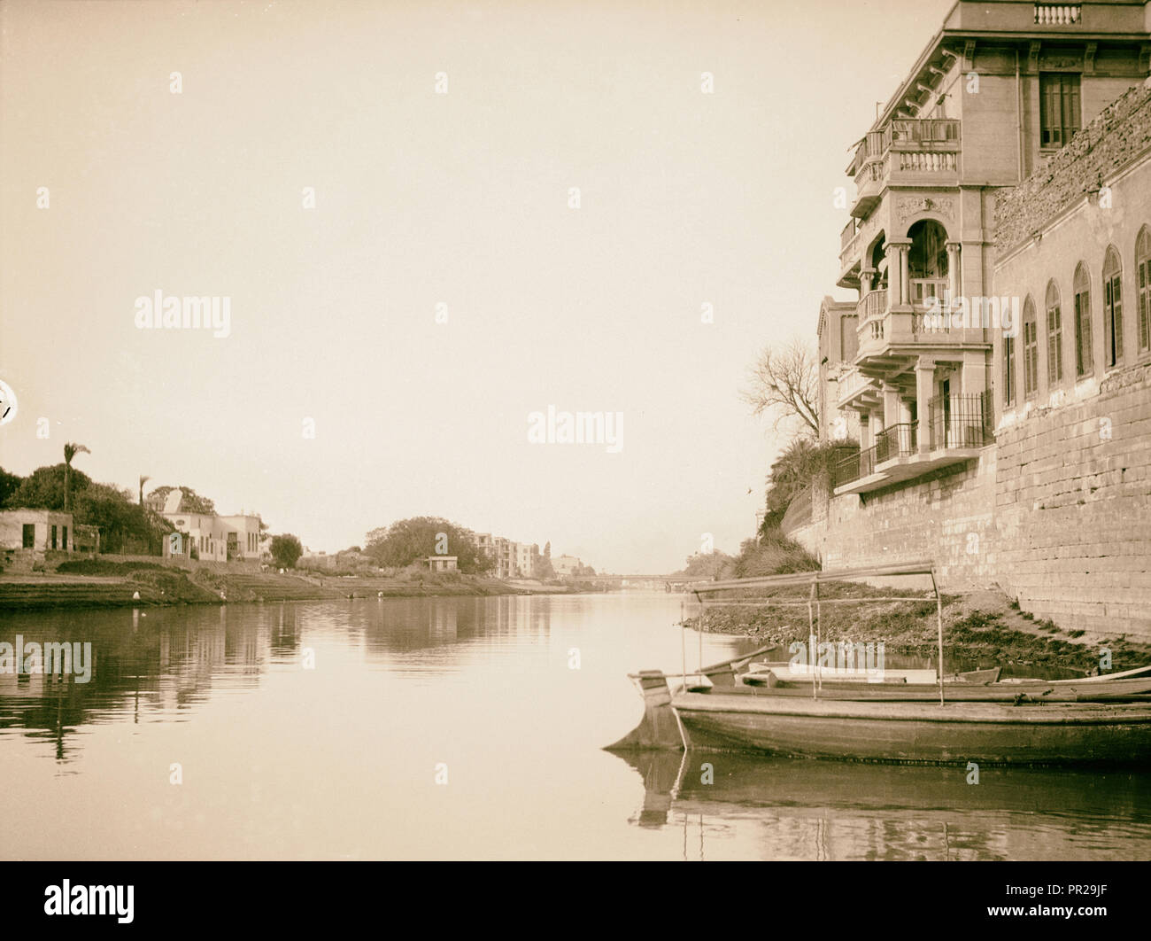 Cairo egypt along nile river hi-res stock photography and images - Alamy