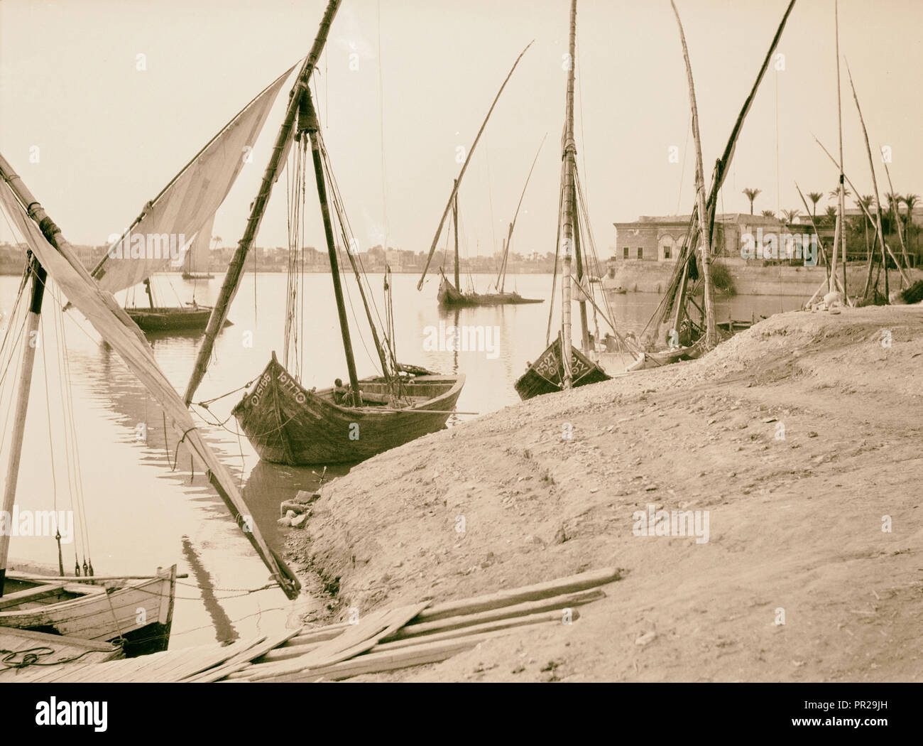 Cairo egypt scenes nile river hi-res stock photography and images - Alamy