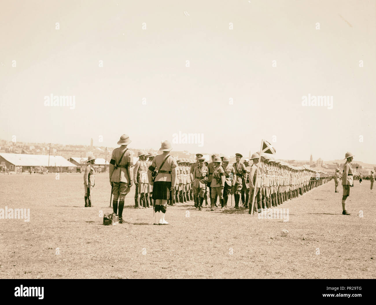 Inspecting the troops hi-res stock photography and images - Alamy