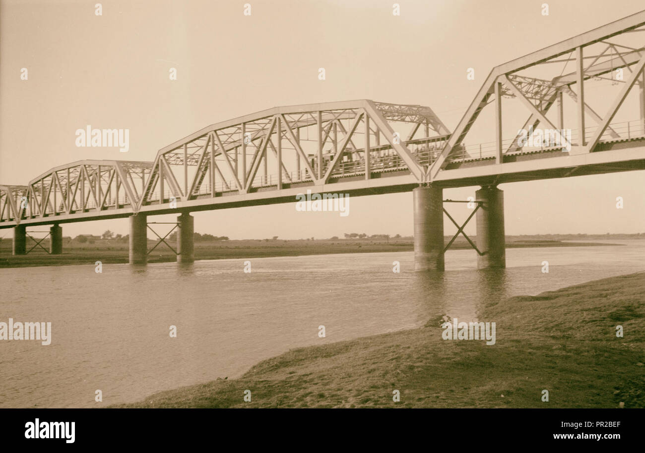 Omdurman Bridge. 1936, Sudan, Omdurman Stock Photo - Alamy