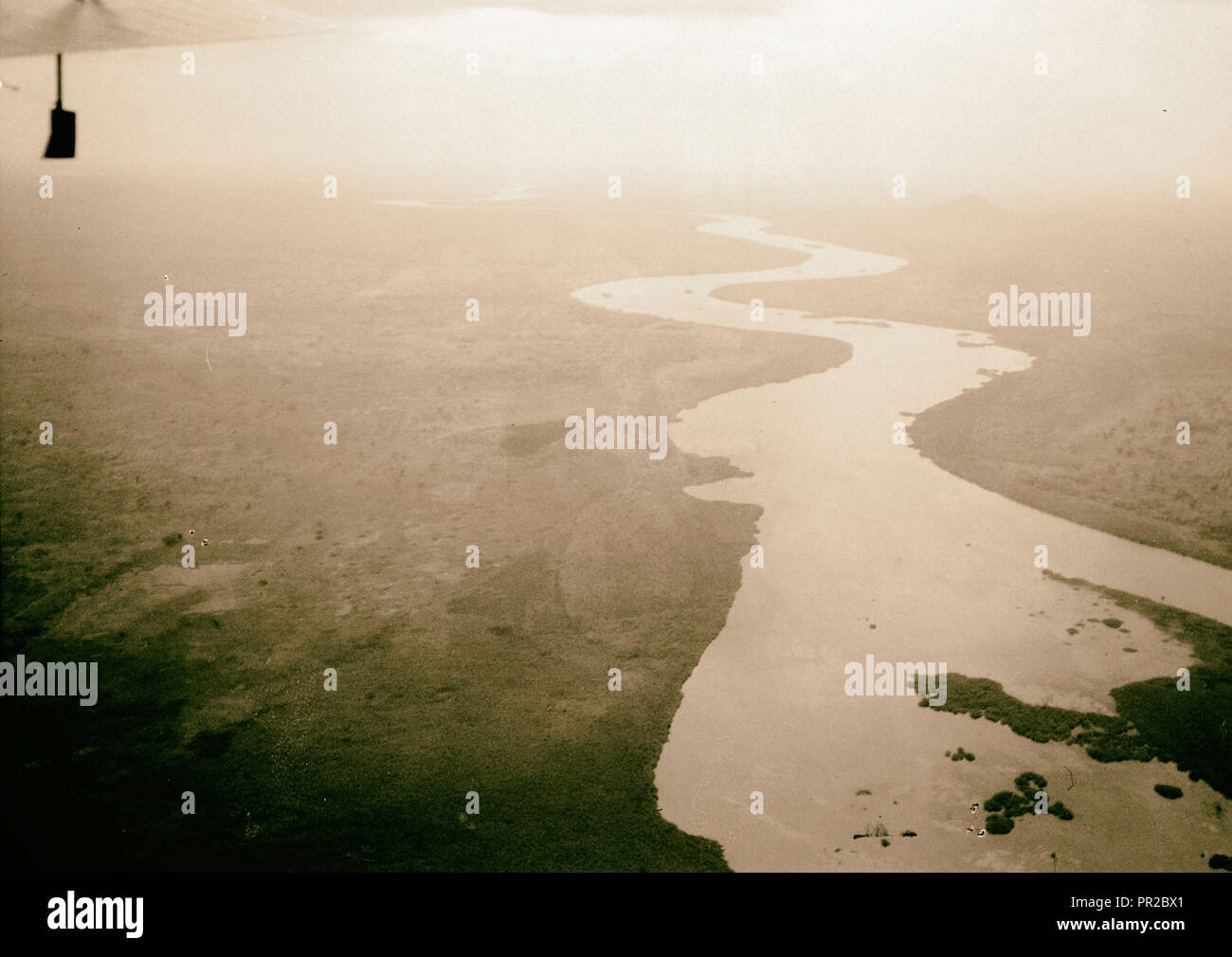 Nile nearing hi-res stock photography and images - Alamy