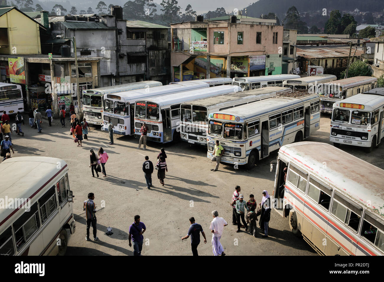 Sri lanka bus hi-res stock photography and images - Alamy
