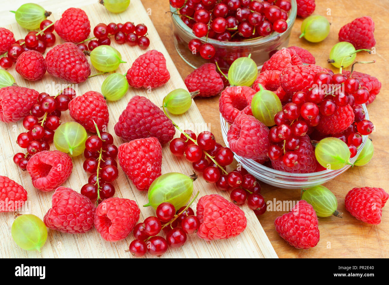 Wild gooseberry hi-res stock photography and images - Alamy