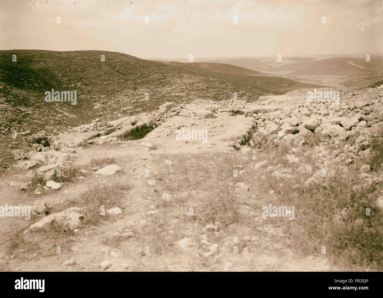 Excavations at Tell Beit Mirsim (Kirjath-Sepher) 1926. City wall ...