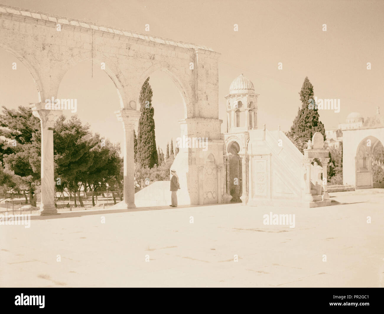 Bey font hi-res stock photography and images - Alamy