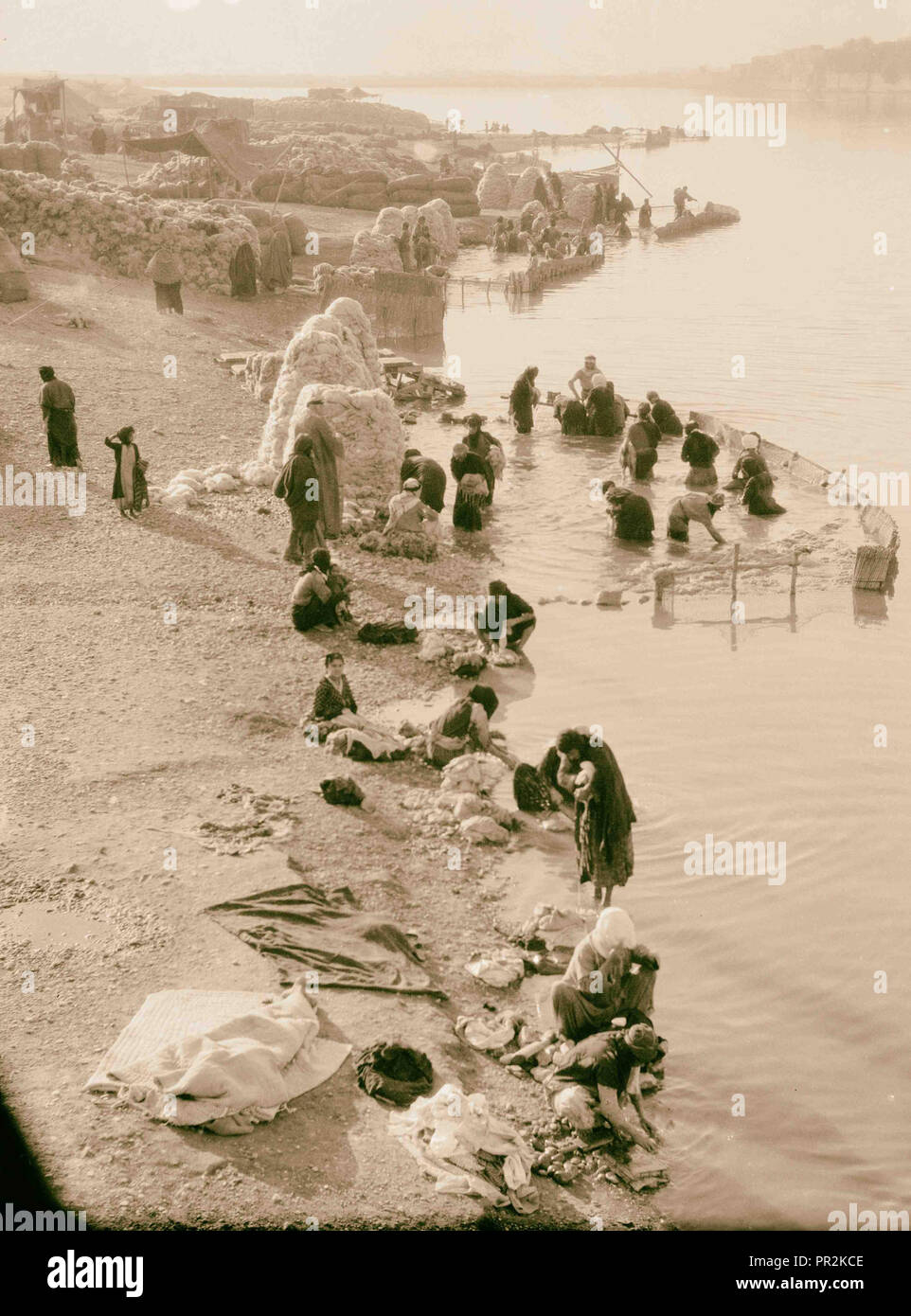 Wool weir hi-res stock photography and images - Alamy