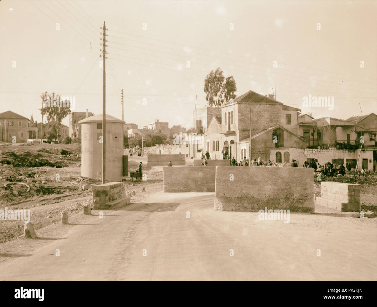 Government defense measures on highway leading into Jerusalem from the ...