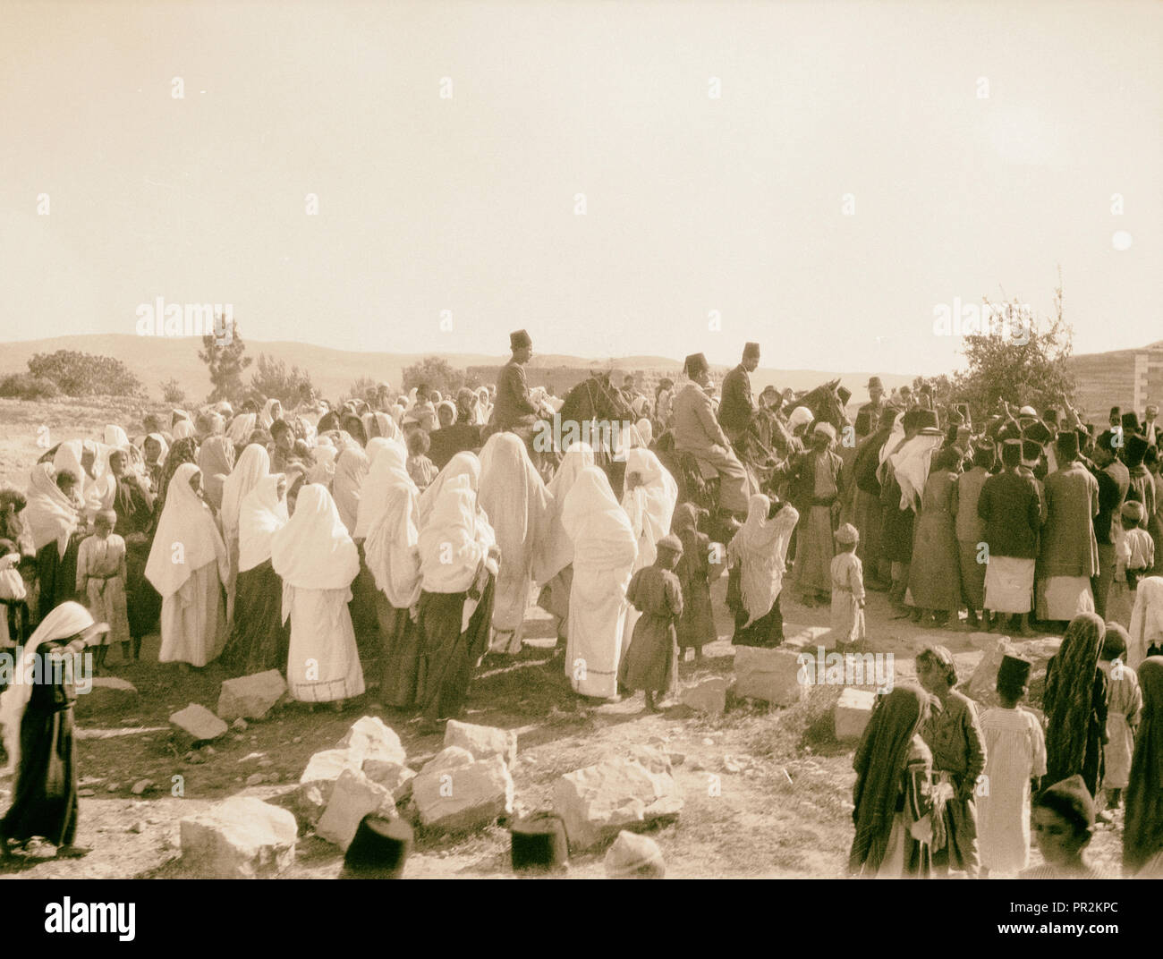 Wedding procession hi-res stock photography and images - Alamy