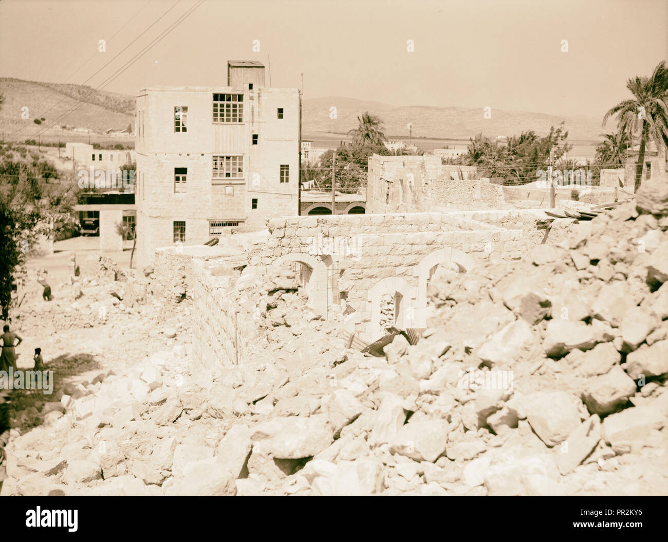 Dynamiting etc hi-res stock photography and images - Alamy