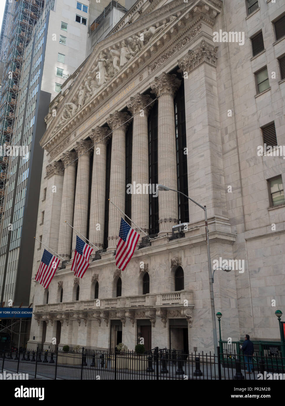 New York Stock Exchange building in Downtown Manhattan Stock Photo - Alamy