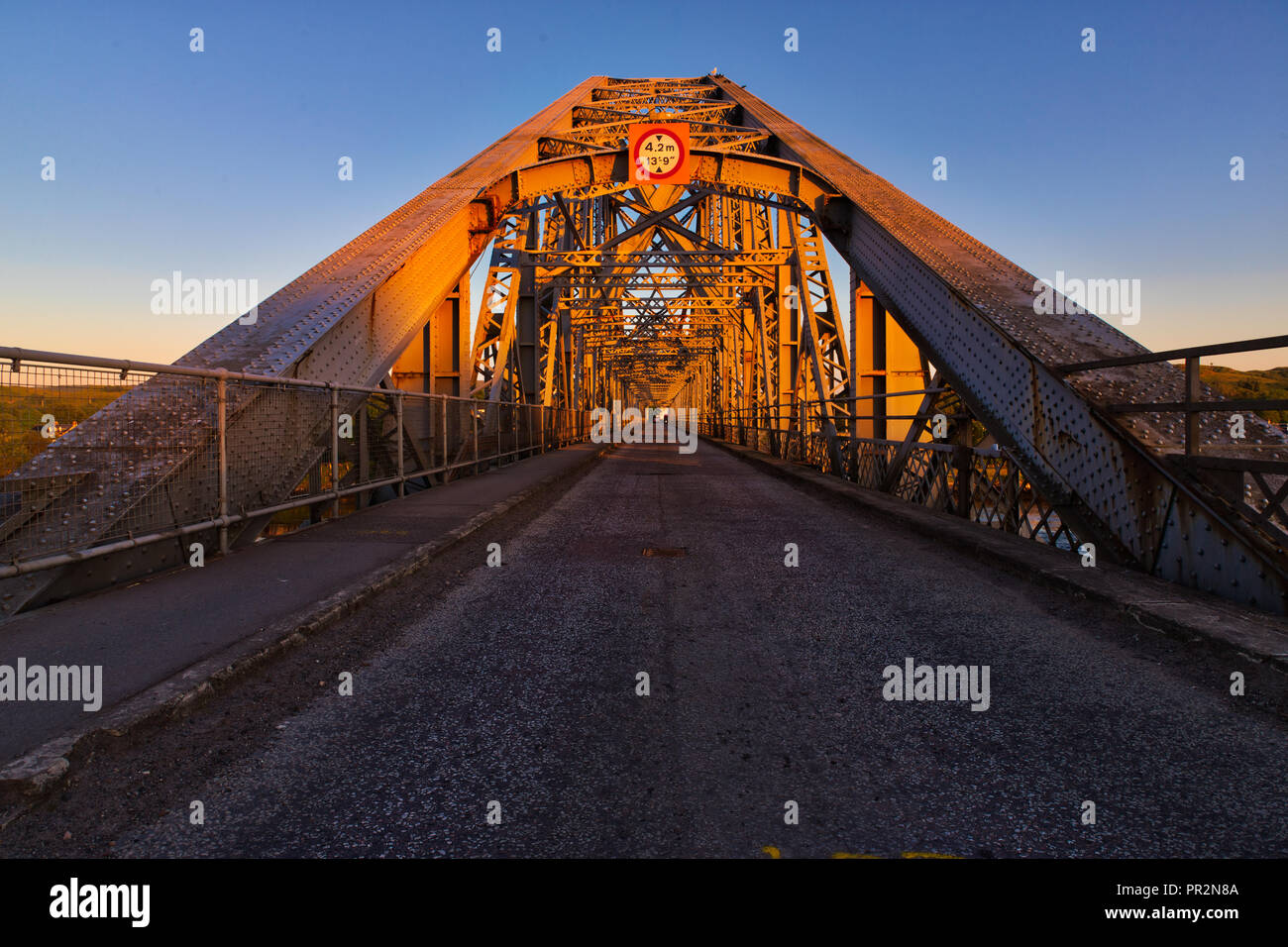 Steel bridge pavement hi-res stock photography and images - Alamy